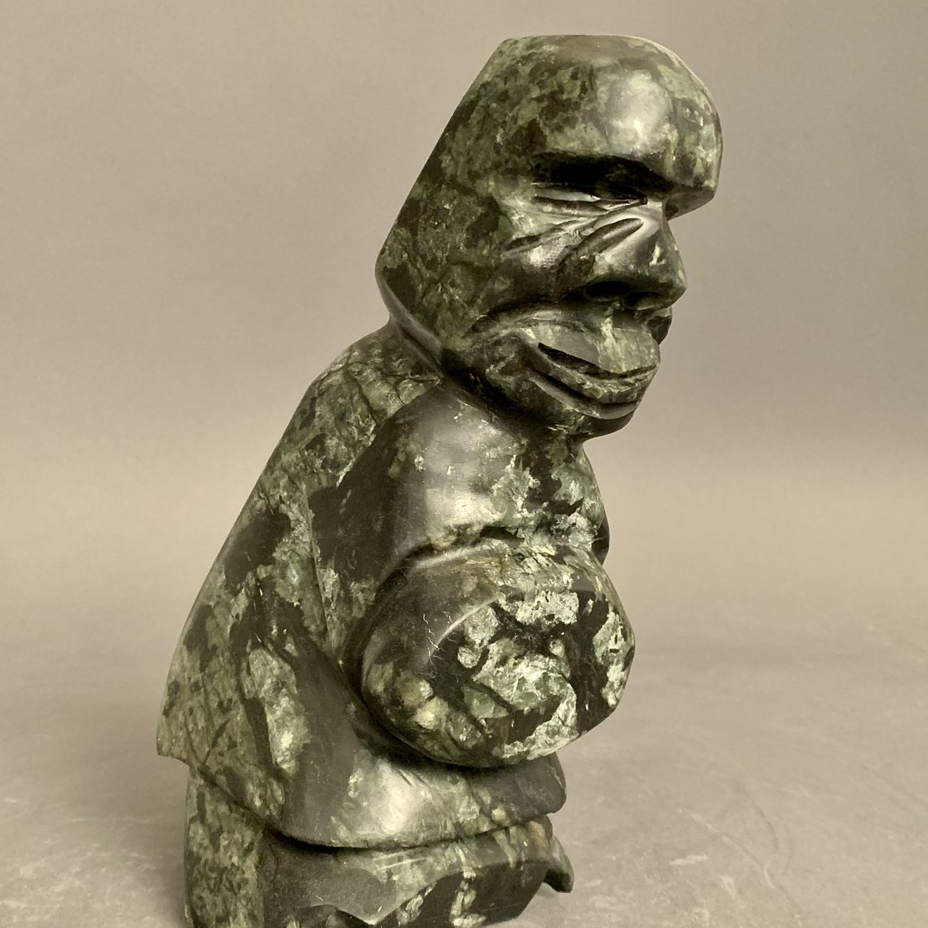 Inuk Building Igloo _ Simon Uttaq - Baffin Inuit Art